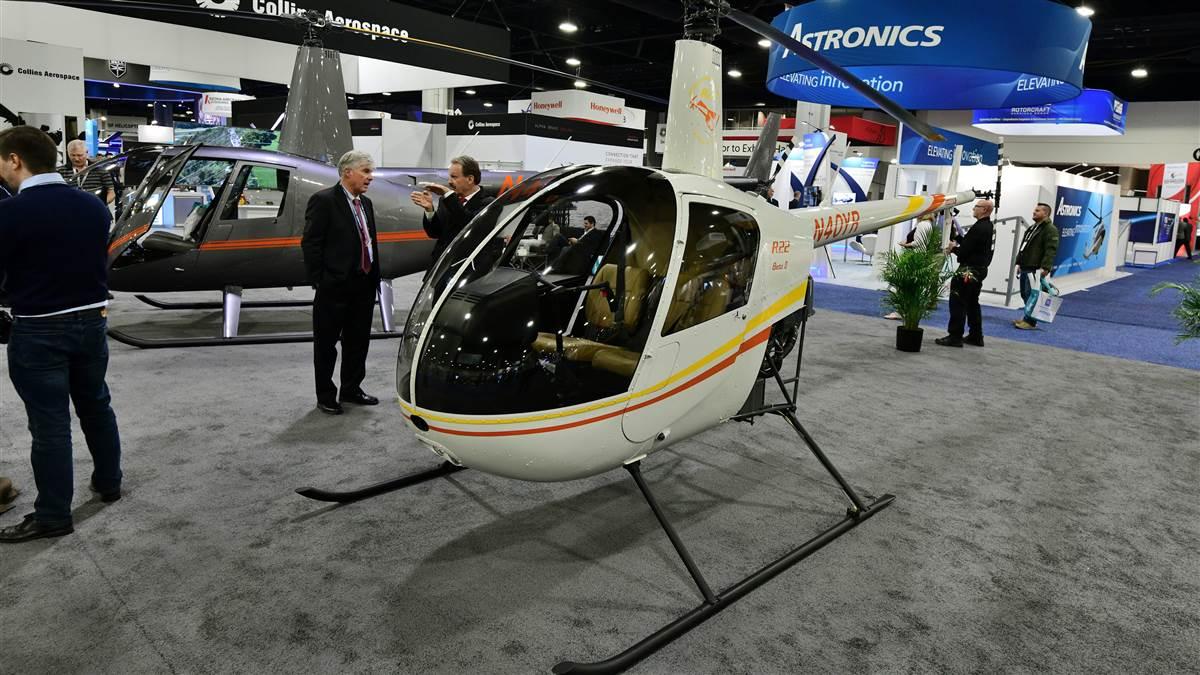Robinson R22 turns 40 - AOPA