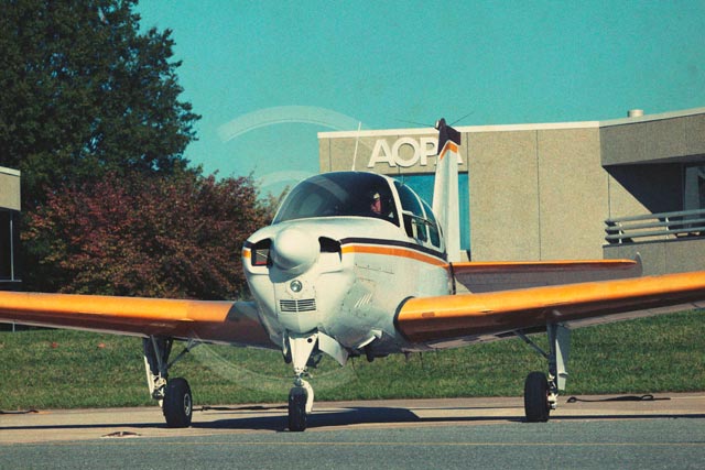 Beech Debonair unveiled as new AOPA sweepstakes aircraft - AOPA